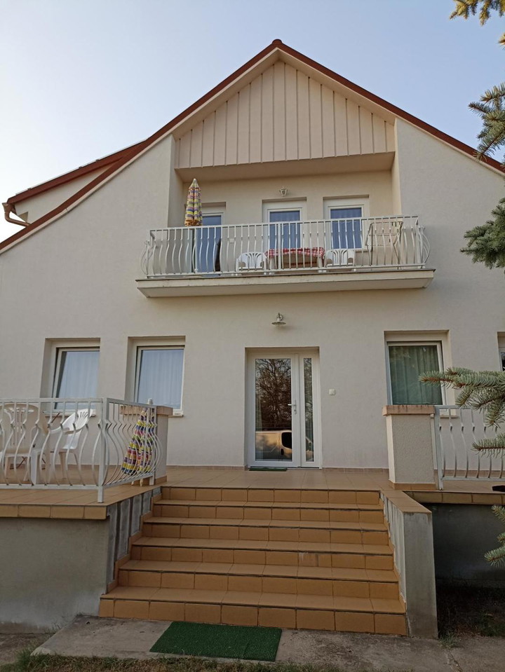 Bor Apartmanház - Hongarije