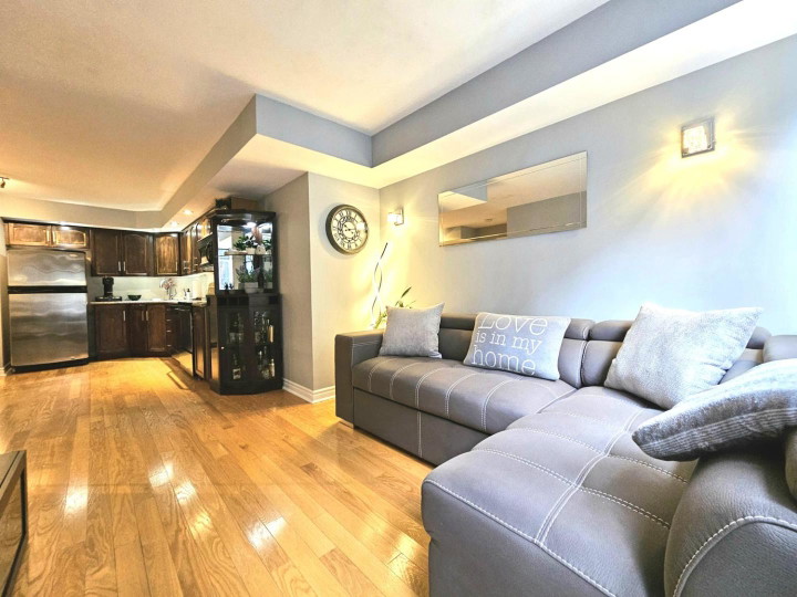 Entire 1 Bedroom Condo - Toronto's Entertainment District - 