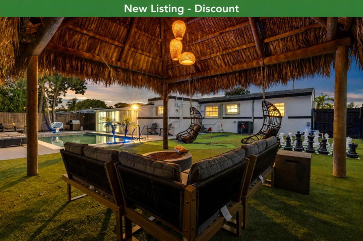 Cozy Miami Private Pool House W- Arcade Games, Bbq - Miami Gardens, FL