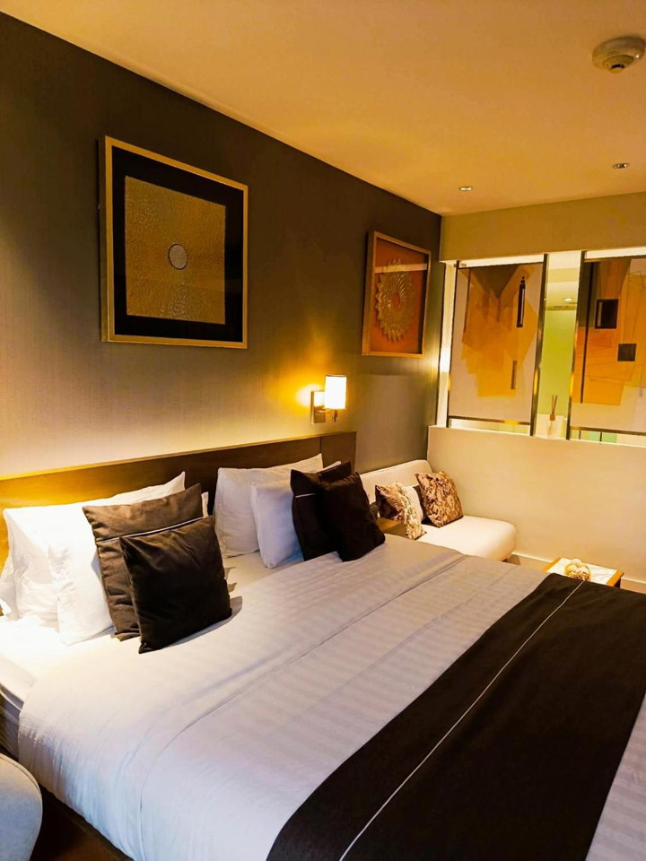 Buena Lux Novotel Manila Hotel Residences Acqua - Makati