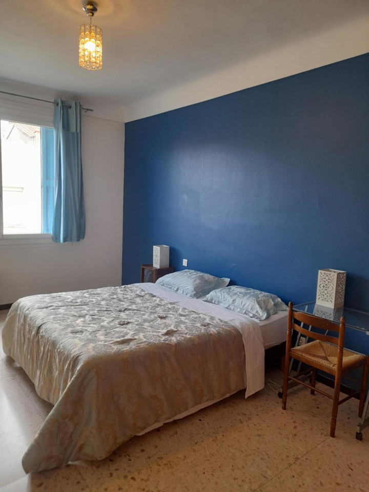 Double Room, In An Elegant House, Thuir Centre, Terraces View Canigou - Perpignan