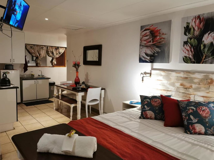 King Protea Self Catering Accommodation In Erasmuskloof, Pretoria East - Pretoria