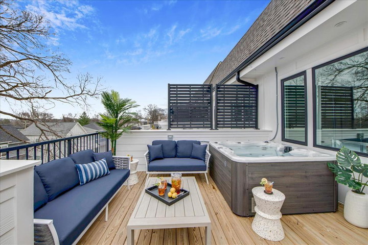 Modern Southern Townhomes Private Hot Tub - 내슈빌