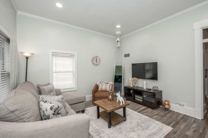 Harrison 3br, Walk Downtown, Sleeps 6 - Harrison, OH