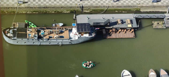 De Coaster & Aquarium Ponton - Nederländerna