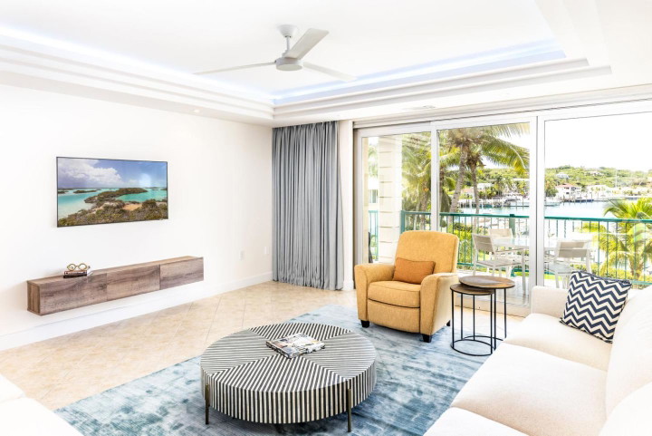2 Bdrm Stunning Marina View At The Yacht Club C5 - Turks and Caicos Islands
