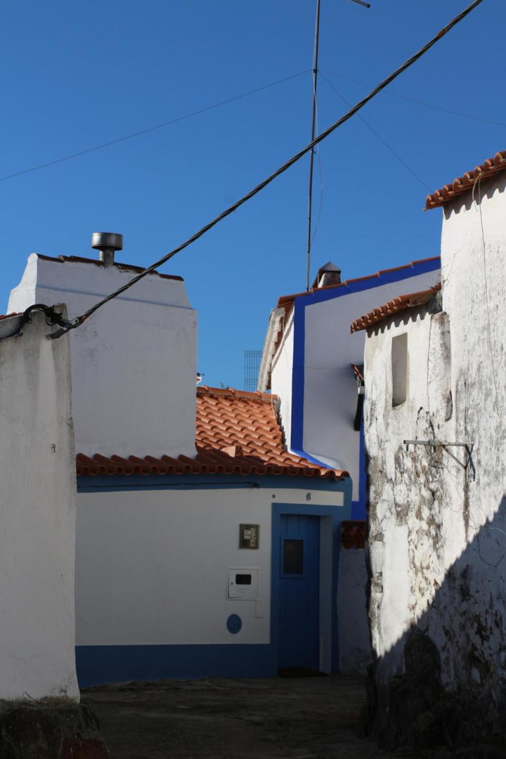 Casa Dos Livres - Fronteira