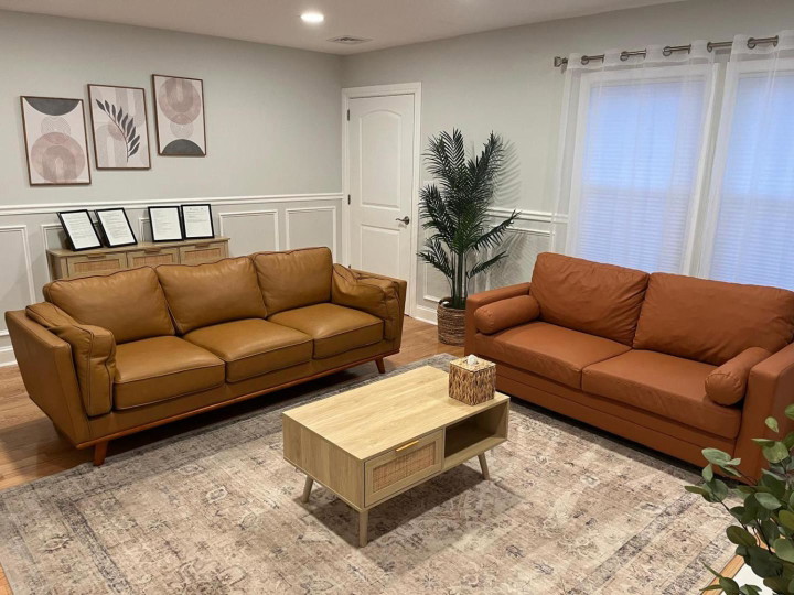 A Great Place To Relax -A - Westbury, NY