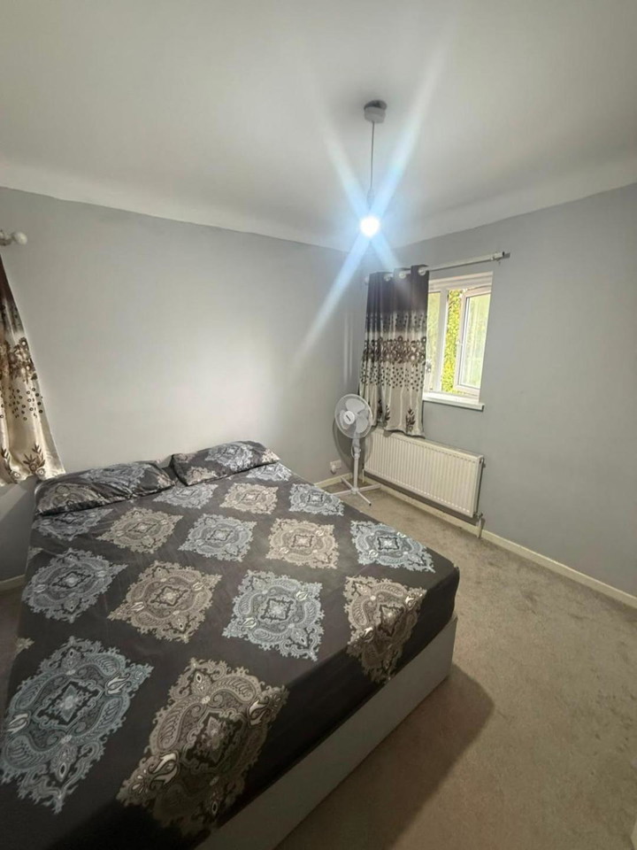 London Heathrow Stay - Hampton