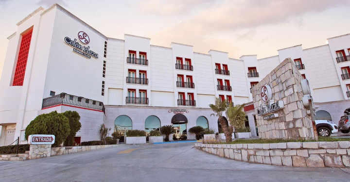 Hotel Colón Plaza Business Class - Laredo, TX