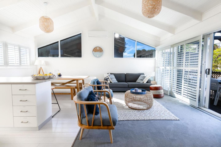 Stylish Beach House Retreat - Close To River & Shops - Barwon Heads