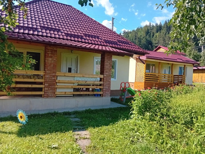 Cabanute Pitoresti Poiana Largului - Ceahlău