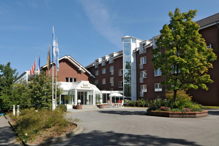 Parkhotel Am Glienberg By Fairway Hotels, Hotel Mit Pool Und Sauna - Zempin