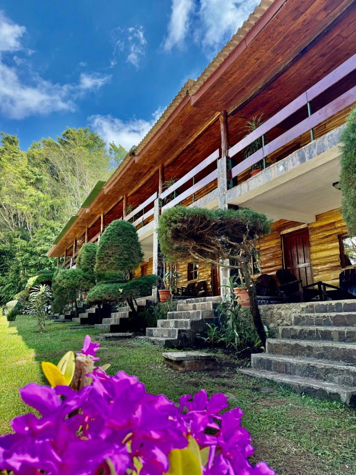 Hotel Y Restaurante Alicante De Montaña, El Salvador - El Salvador