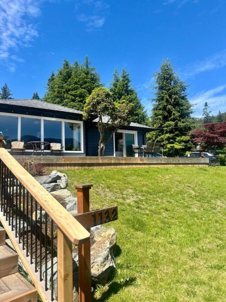 Captain Cottage - Bowen Island