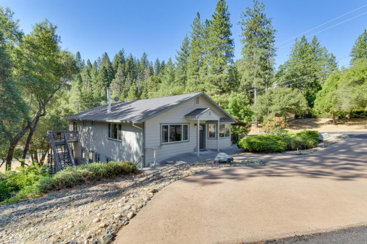 Gateway To Yosemite: Group-friendly Groveland Home - 요세미티 국립공원