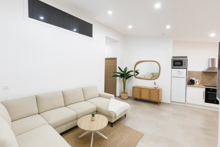 Charmant Appartement Au Centre Ville De Cavaillon - Sénas
