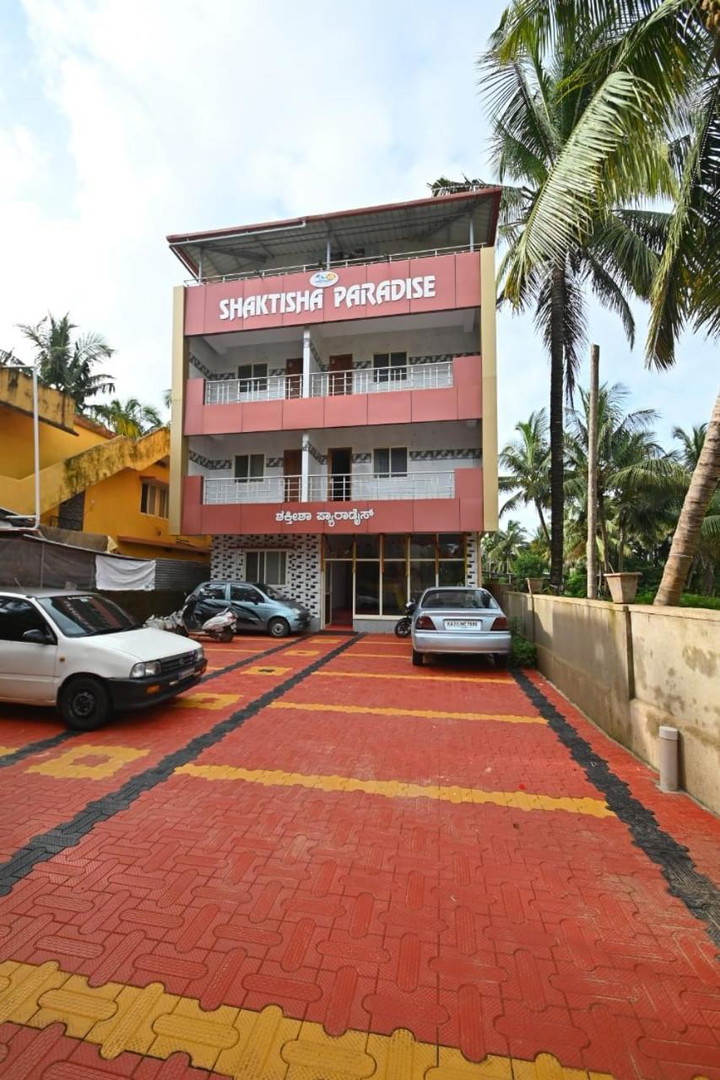Shaktisha Paradies - Murdeshwar