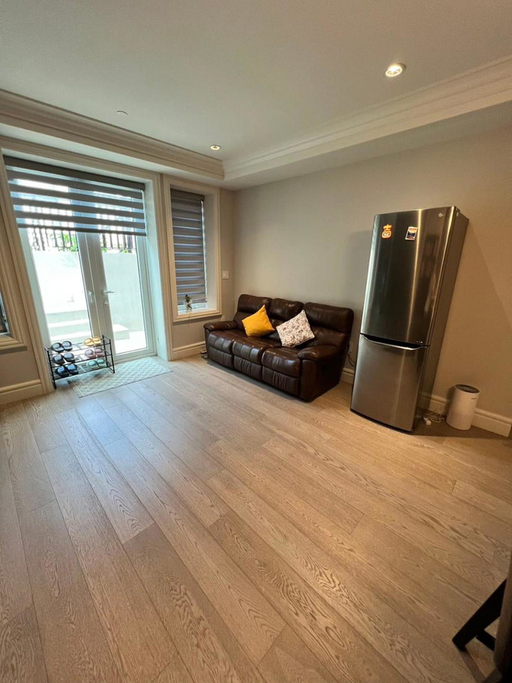 Private Rooms In Vancouver West - West Vancouver