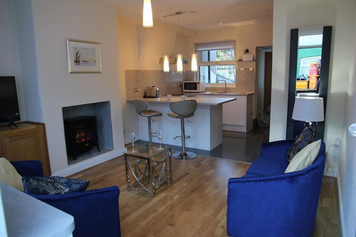 Charming Mid Terrace Cottage - Conwy
