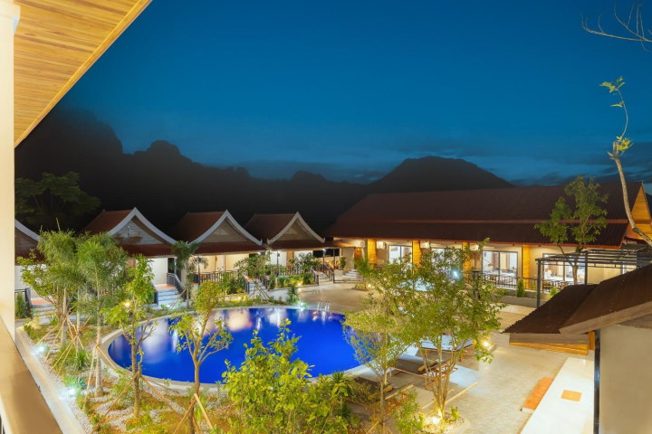 Sunset Mountain View Resort - Laos