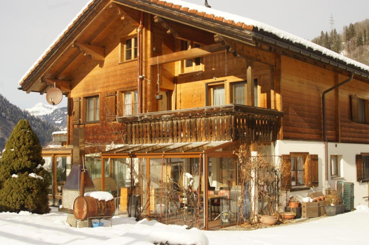Beat & Ursula's Guest House - Canton des Grisons