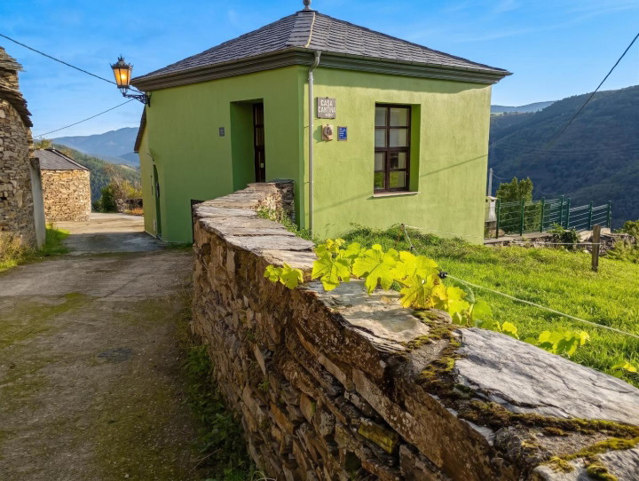 Cozy House In Grandas De Salime With Mountain View - Asturias