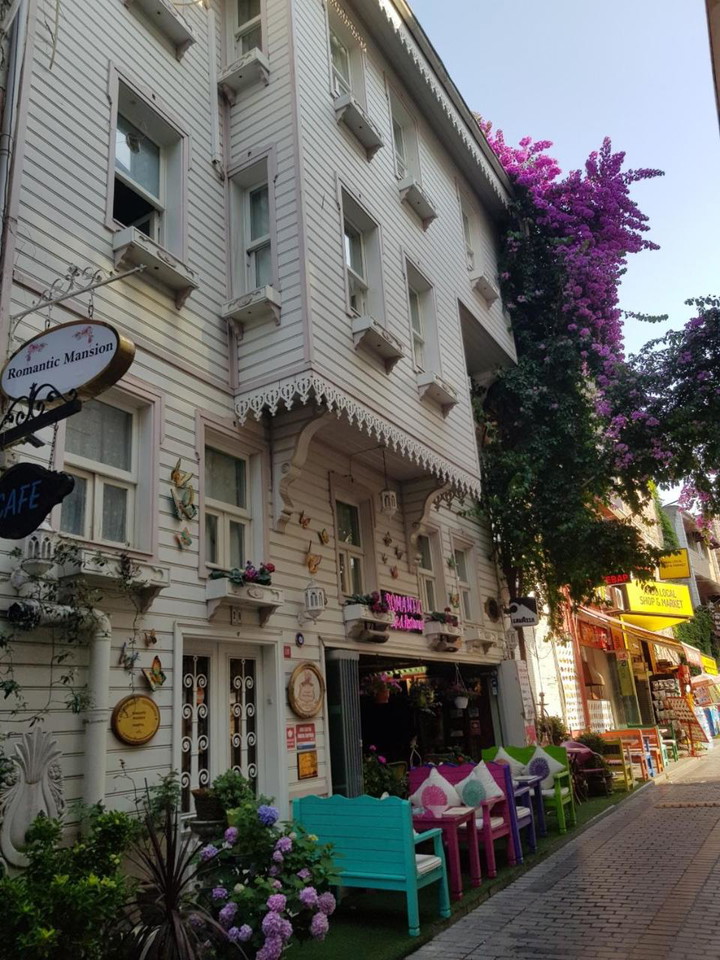 Romantic Mansion - Şişli