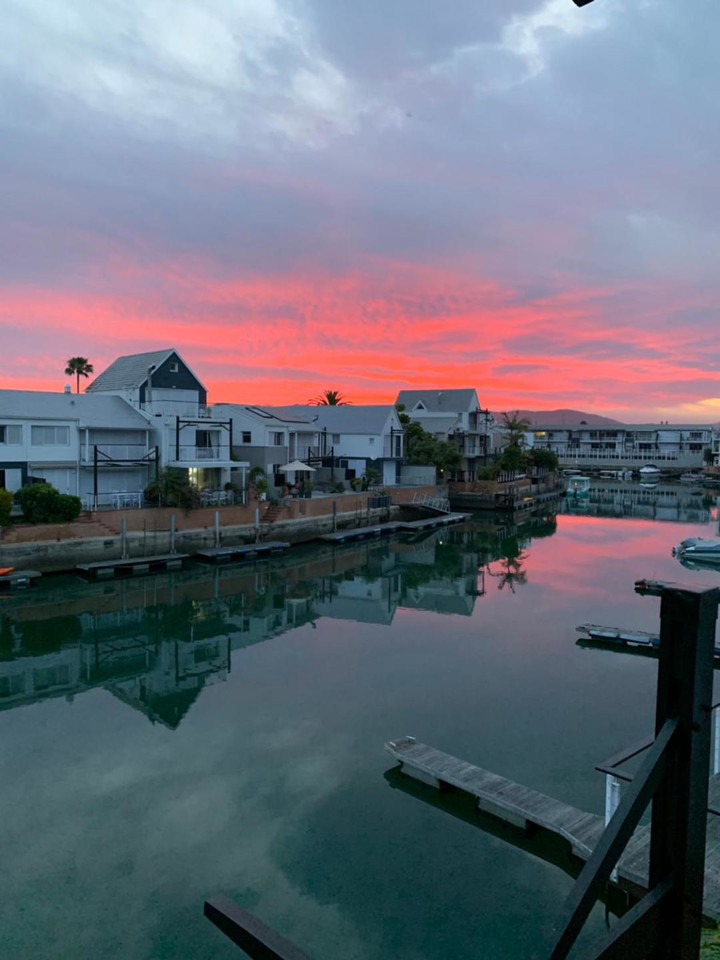 Spinnaker Quays Waterfront Villa - Knysna