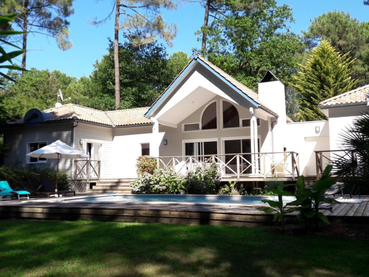 Villa Avec Piscine Privée, Jardin Clôturé Et Wifi à Biscarrosse - Idéale Pour 6 Personnes - Sanguinet