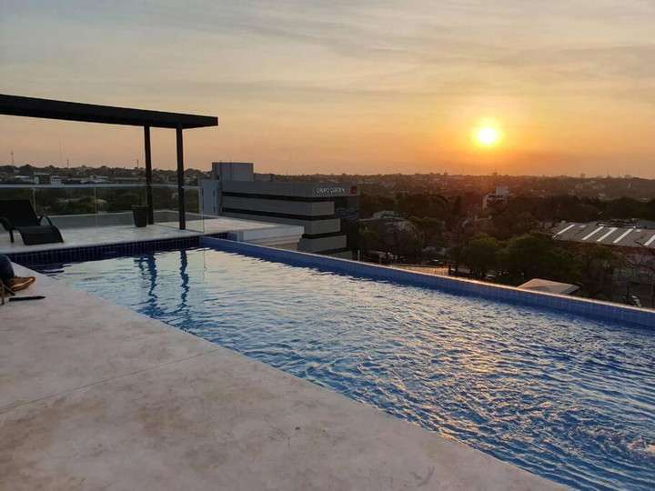 Hermoso Departamento Con Piscina Y Estacionamiento - Paraguay