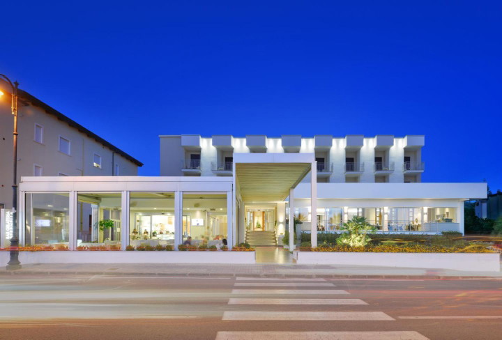 Hotel Serenella - Paestum
