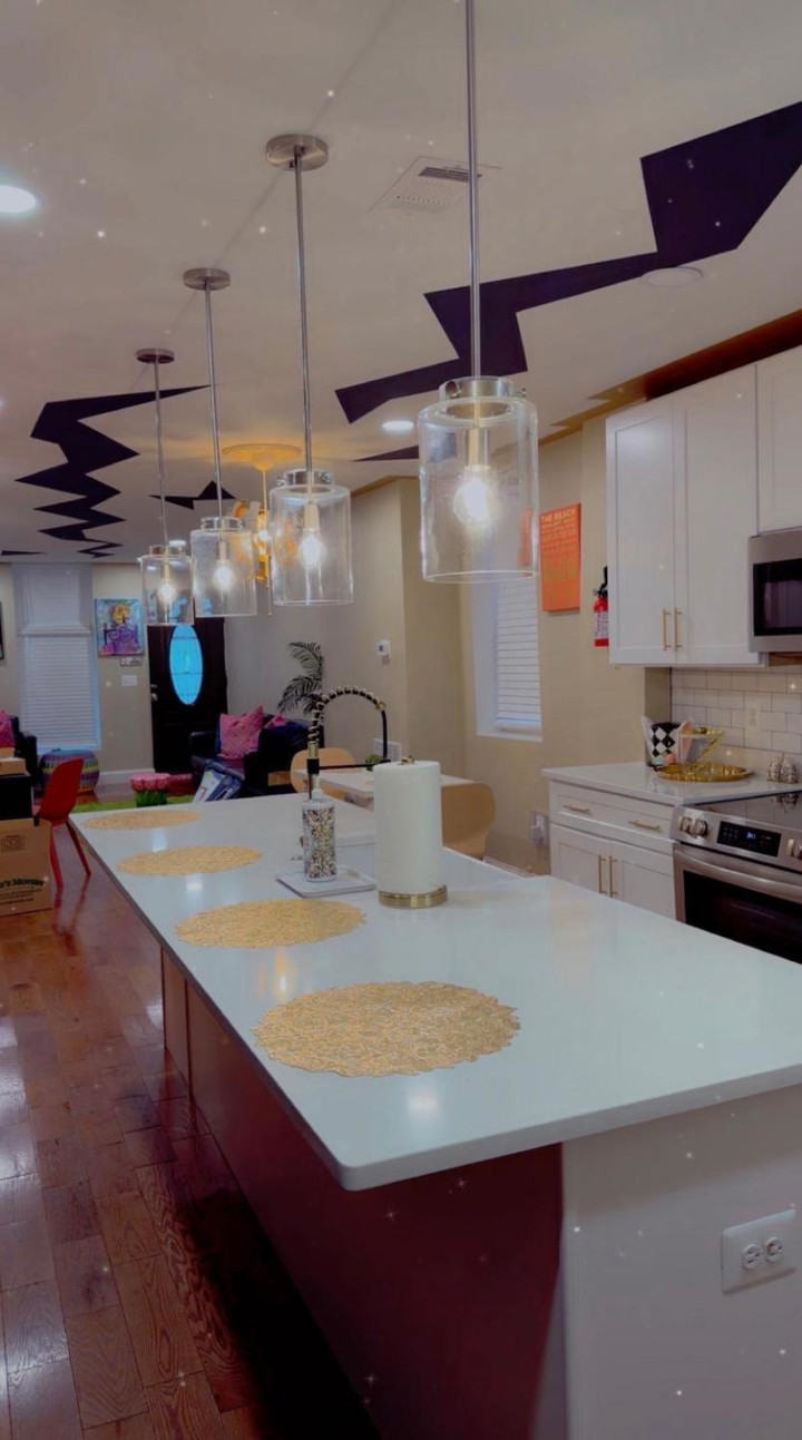 Lux House Of Brickell 3br 2ba - Baltimore, MD