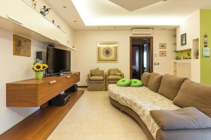 Moderno Appartamento Zona Centrale - Latina