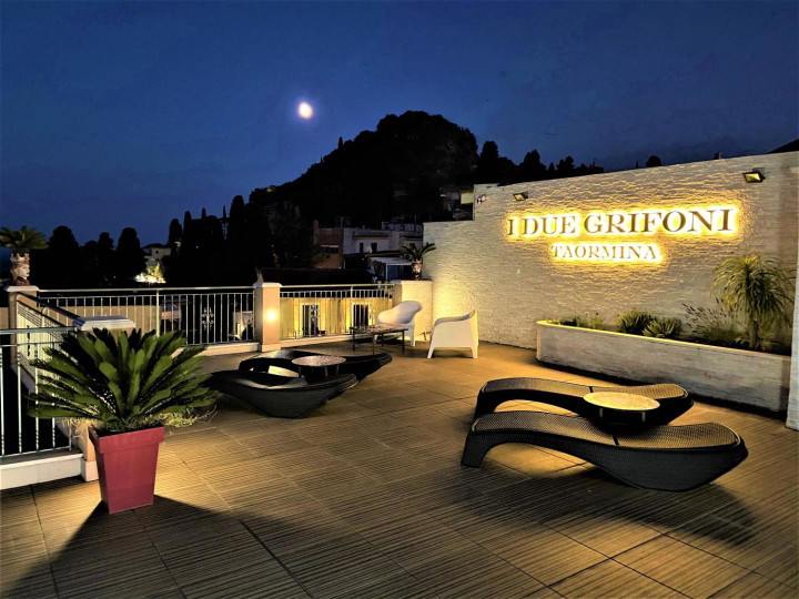 I Due Grifoni Apartments - Taormine