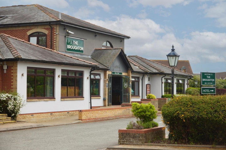 The Broughton Hotel By Greene King Inns - Hertfordshire