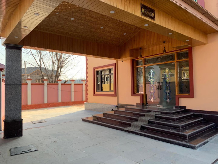 Hotel Shuhrah-i-afaq - Near Srinagar Airport - Srinagar