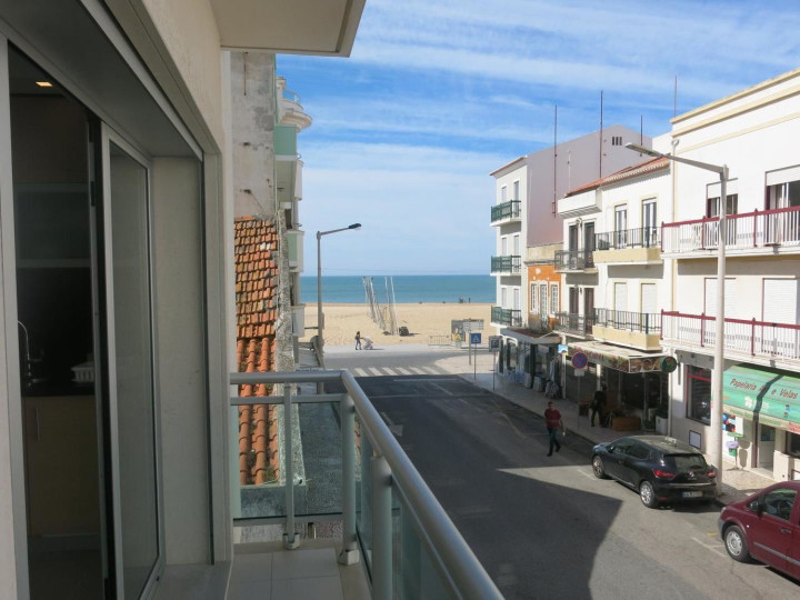 Oly Beach - Nazaré