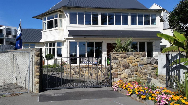 Cave Rock Guest House - Christchurch