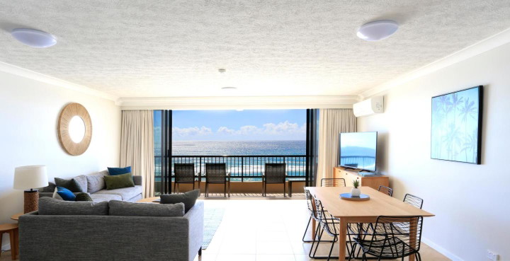 Pelican Sands Beach Resort - Gold Coast