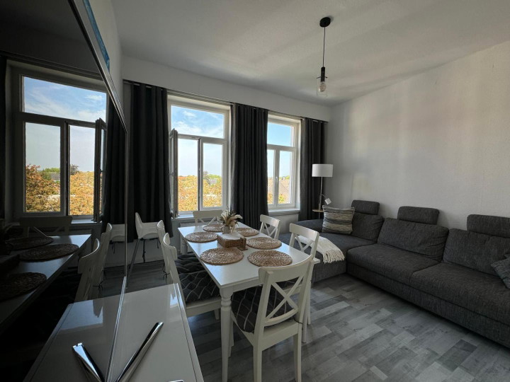 Moderne 4 Zimmer Apartment Mit Bergblick Stadtzentrum Contactless Check-in - Garbsen
