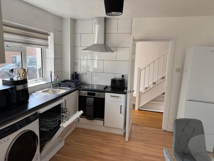 3 Bedrooms House - Stevenage