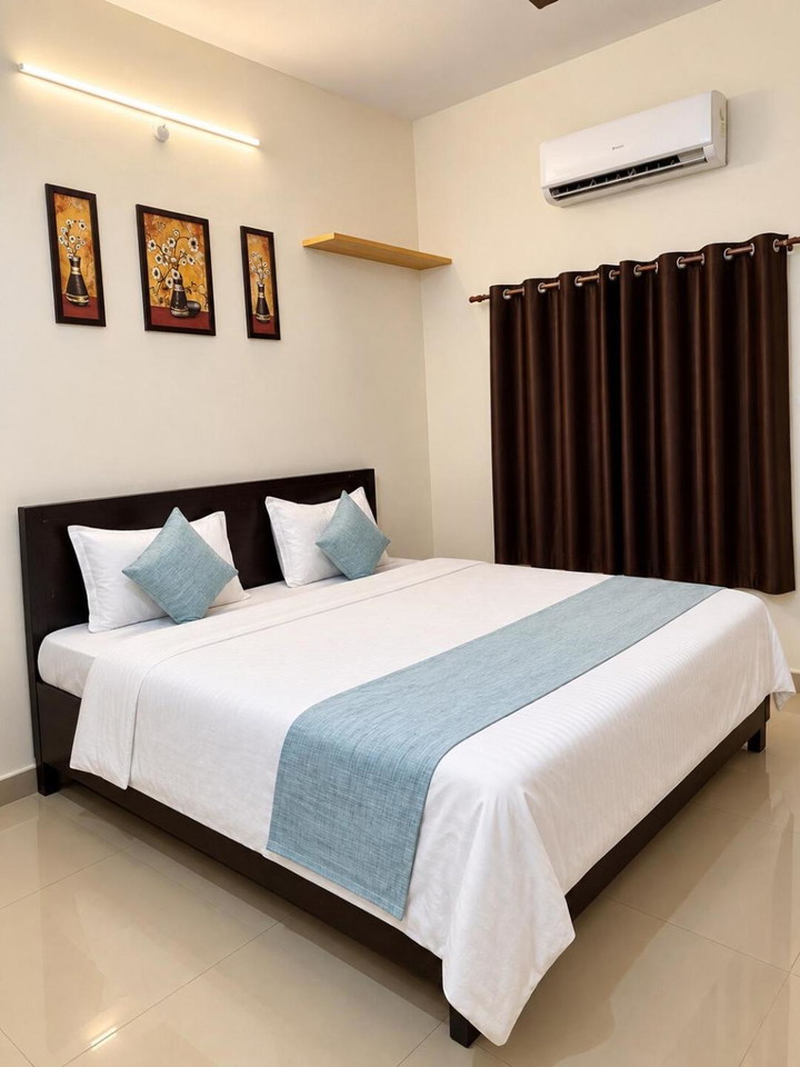 Hotel New Red N Blue - Bhopal