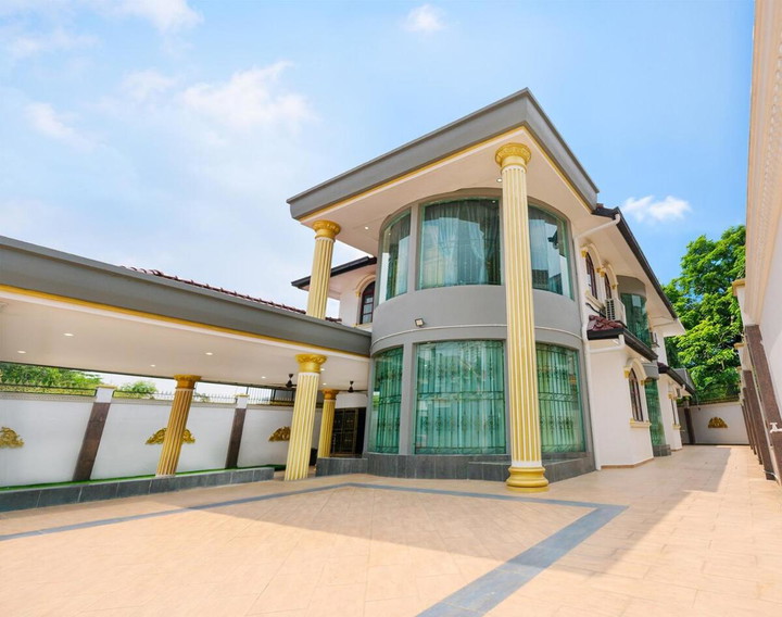 The Aurelia Manor, 33pax, Tun Hussien Onn, Cheras - Hulu Langat