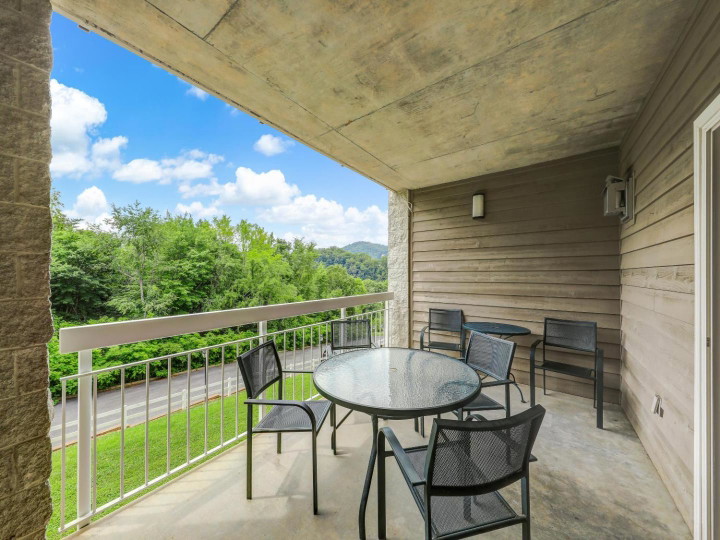 Whispering Pines 424 - Pigeon Forge, TN