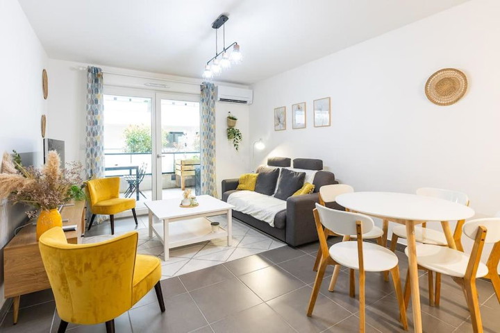 Le Barcelone, Beau T2, Clim, Terrasse,centre Ville - Montpellier