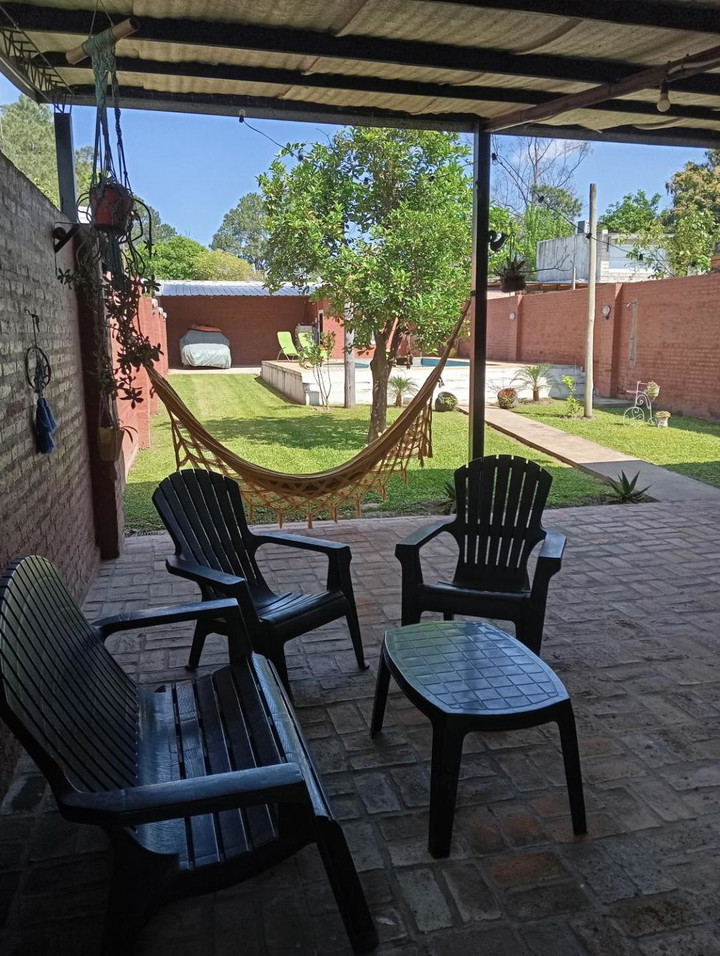 Casa Con Pileta Frente A La Laguna Soto - Corrientes, Argentina