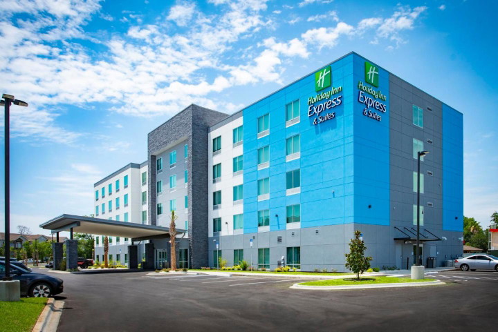 Holiday Inn Express & Suites Pensacola Airport North – I-10 By Ihg - Florida Panhandle, FL