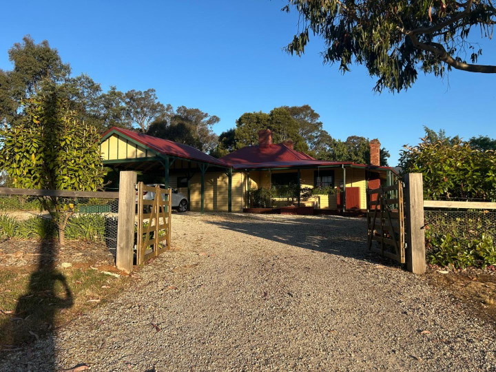 Lister Cottage - Woodend