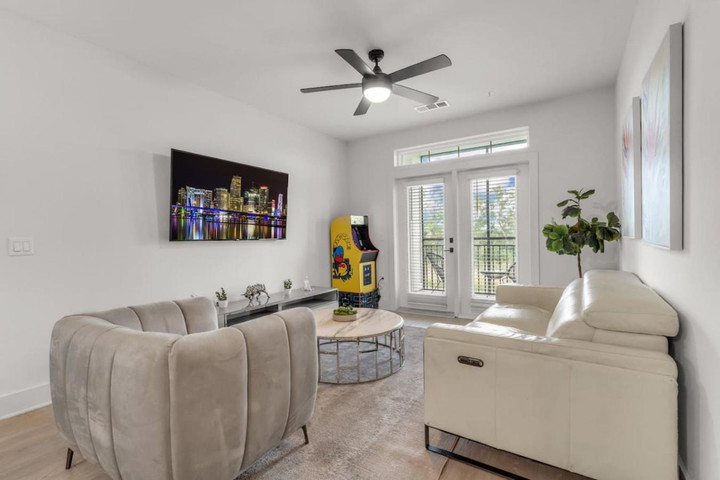 Tropical Hideaway Amazing 3 Bed Oasis With Pool - Riverview, FL